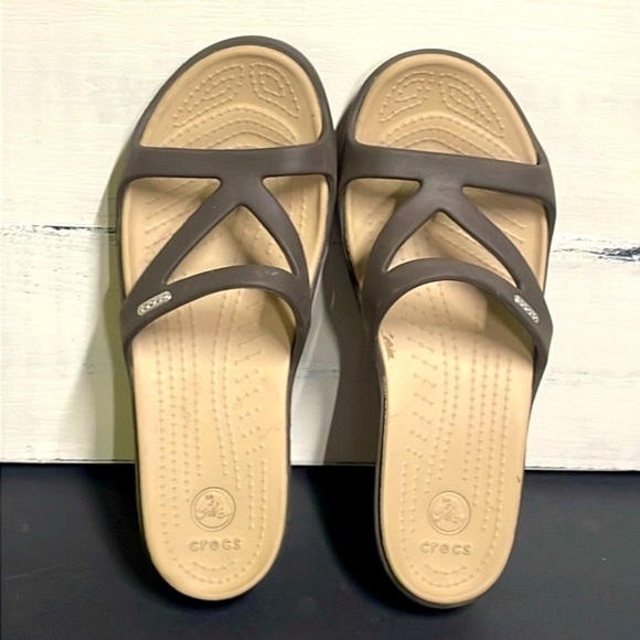 CROCS | Shoes | Crocs Brown Sandals | Poshmark